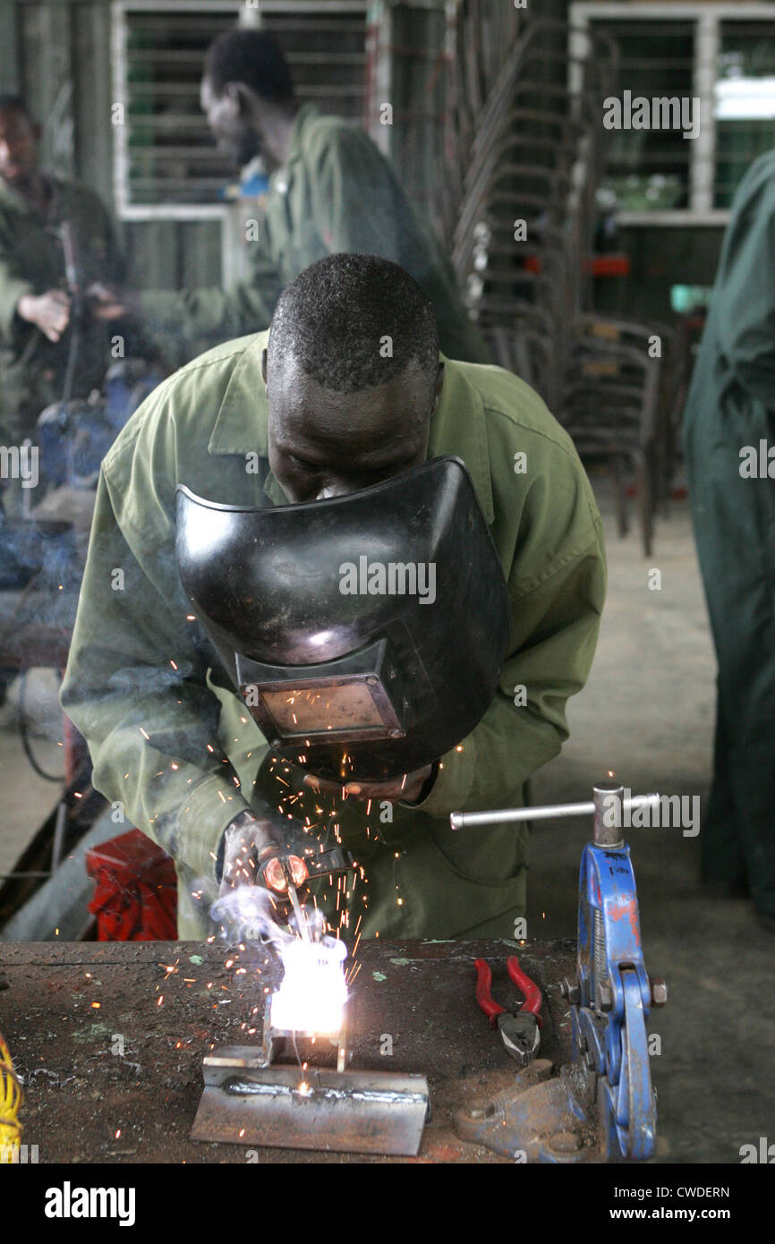 Child soldiers africa hi-res stock photography and images - Alamy