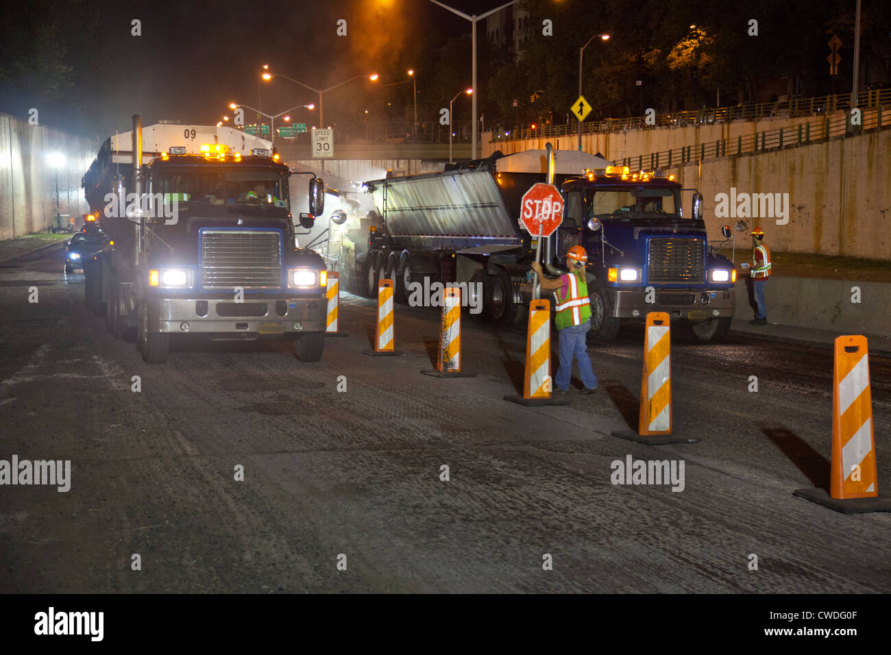 Night road work traffic in Brooklyn NY Stock Photo - Alamy