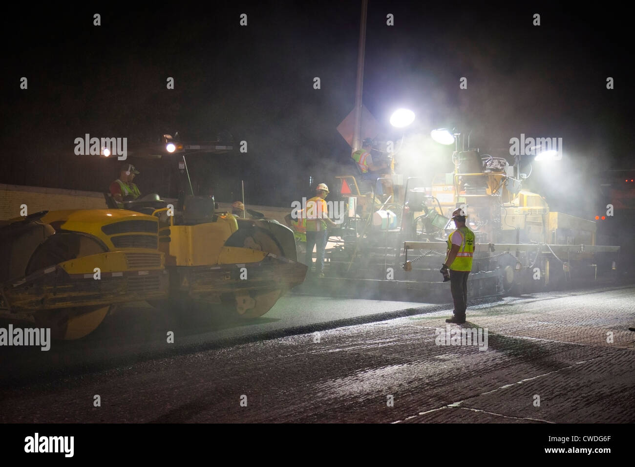 Night road work traffic in Brooklyn NY Stock Photo - Alamy