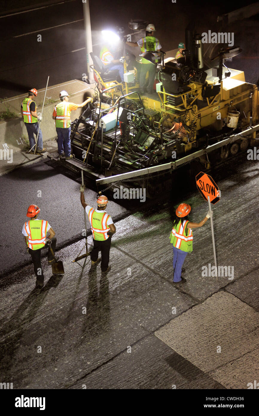 Night road work traffic in Brooklyn NY Stock Photo - Alamy