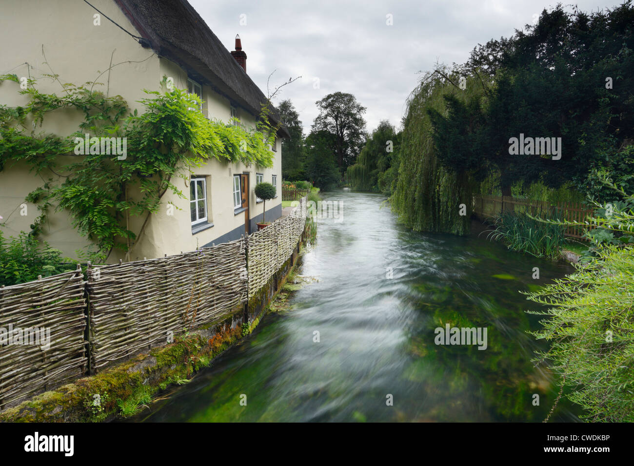 British Thatched House Wherwell High Resolution Stock Photography and ...