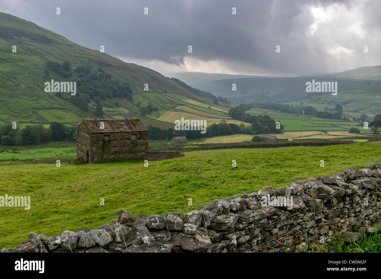 Storm clouds over dales hi-res stock photography and images - Alamy