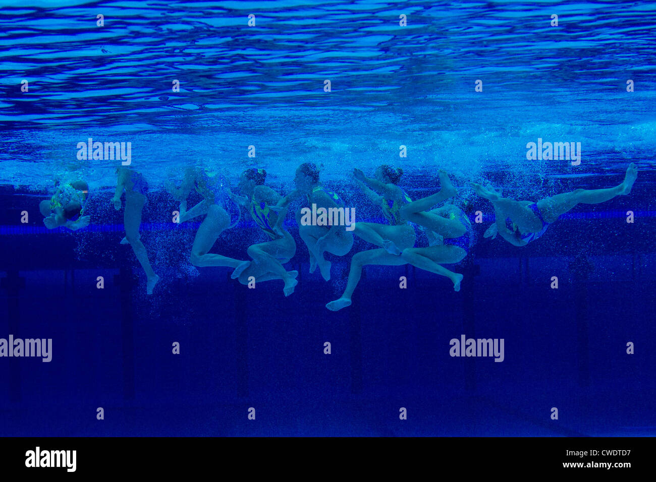 Synchronized swimming and olympics 2012 hi-res stock photography and ...