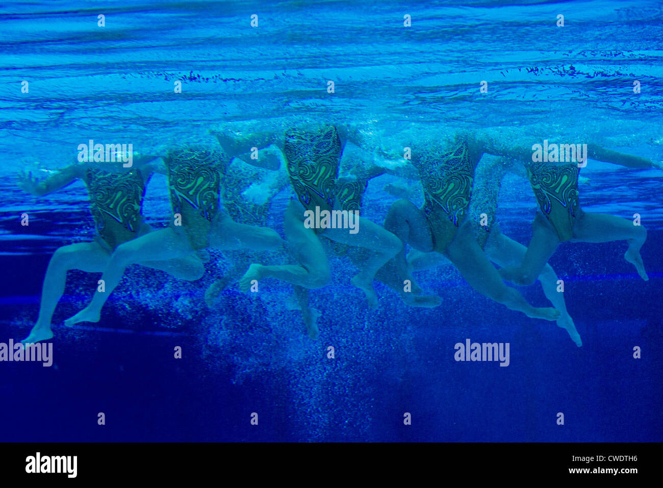 Synchronized swimming and olympics 2012 hi-res stock photography and ...
