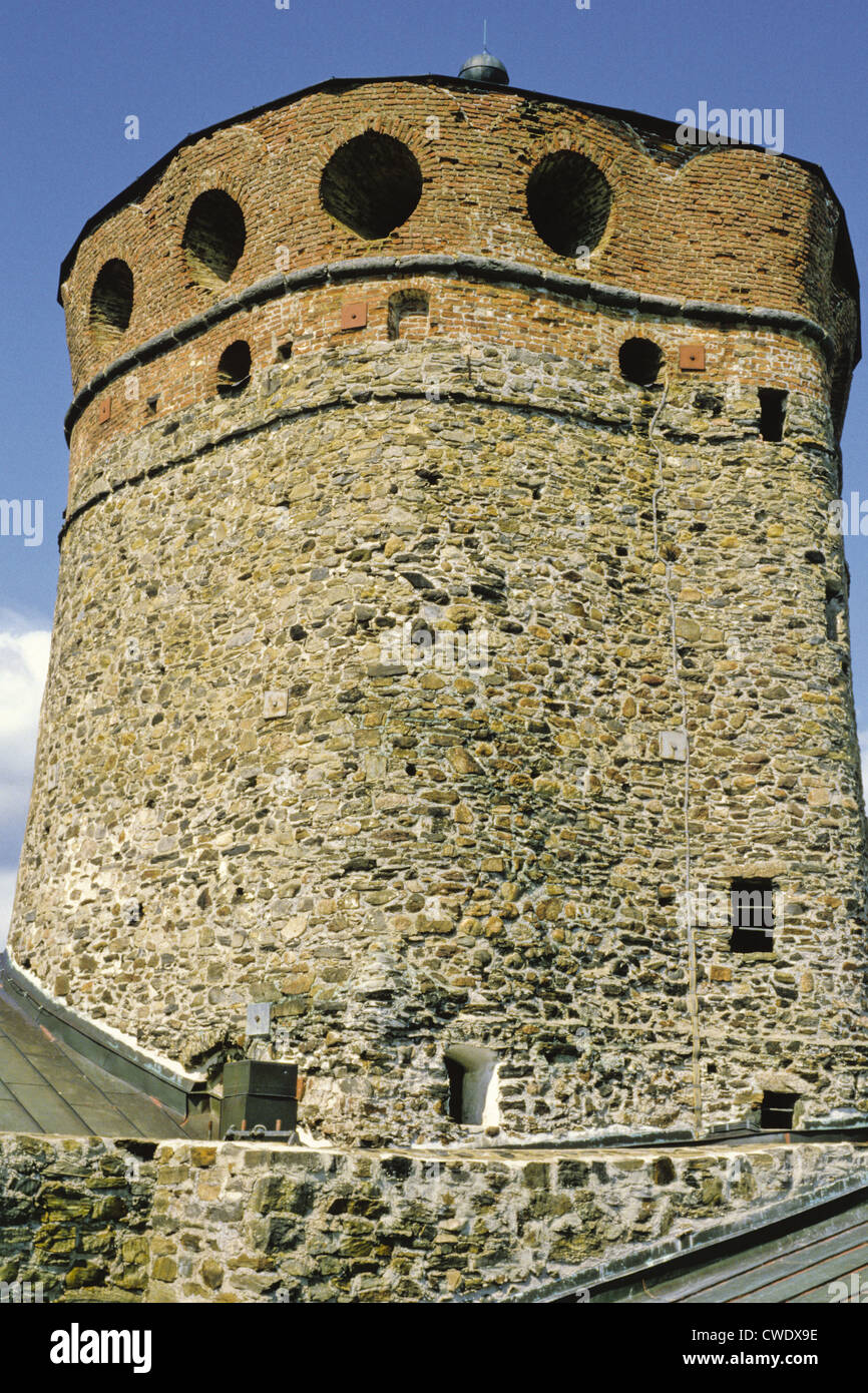 15th century castle hi-res stock photography and images - Alamy