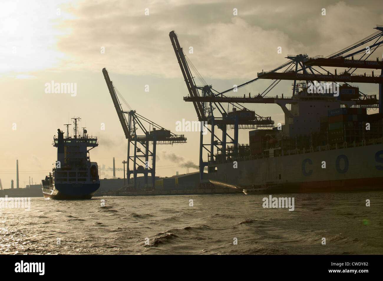 Container Terminal in the Port of Hamburg Stock Photo - Alamy