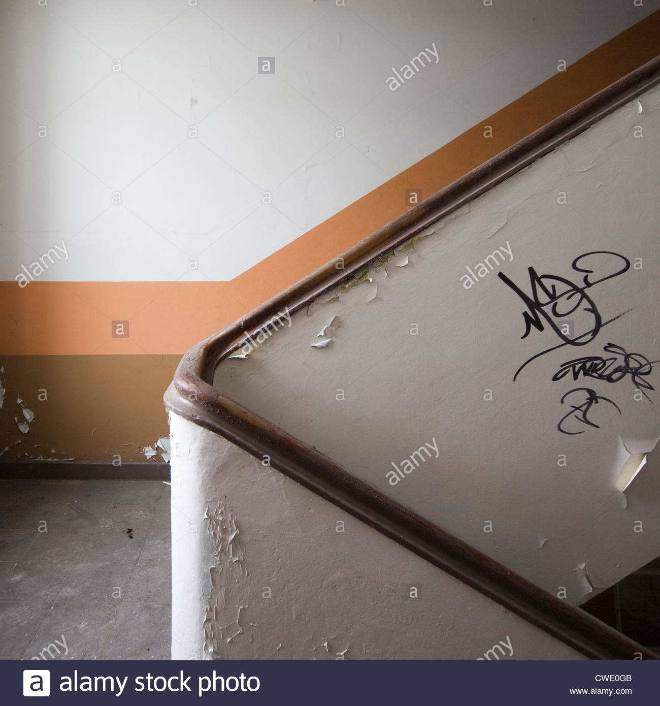 Handrail Broken Stock Photos & Handrail Broken Stock Images - Alamy