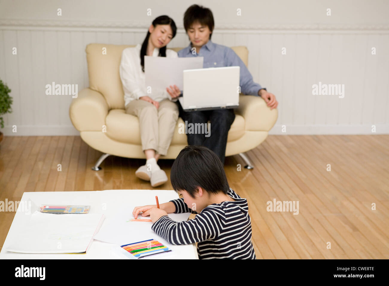 Drawing colored family hi-res stock photography and images - Alamy