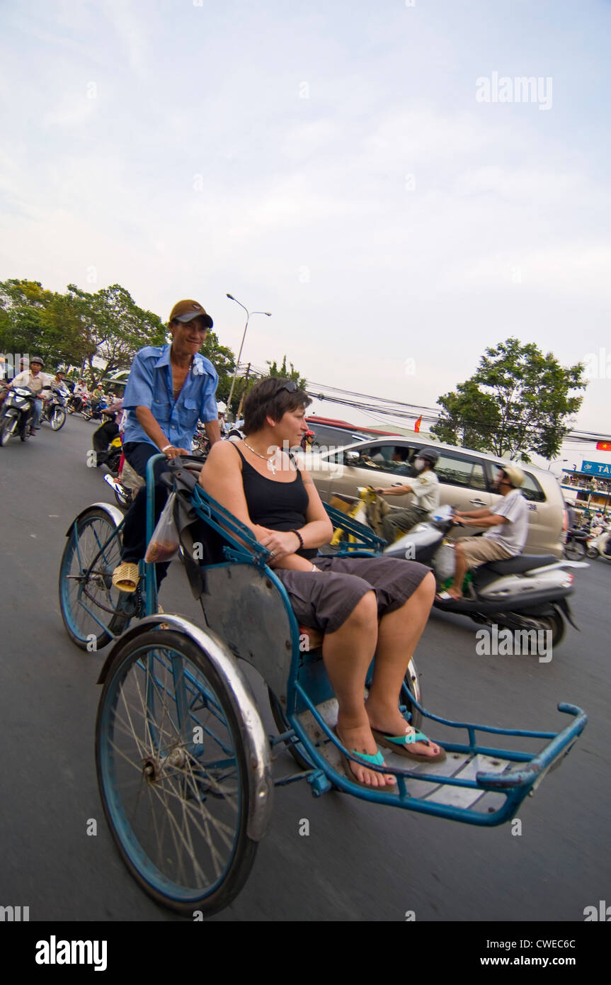 Lady on rickshaw hi-res stock photography and images - Alamy