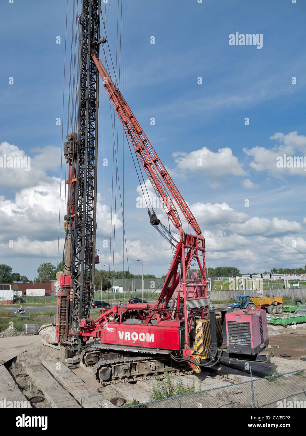 Piling for construction of apartments in Cortinghborg along the ring ...