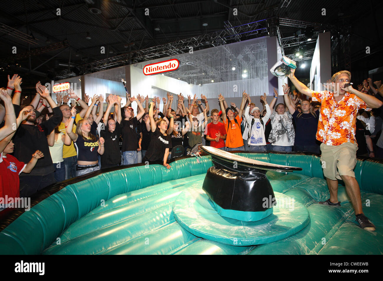 Fair for computer games: Games Convention 2006 in Leipzig Stock Photo ...