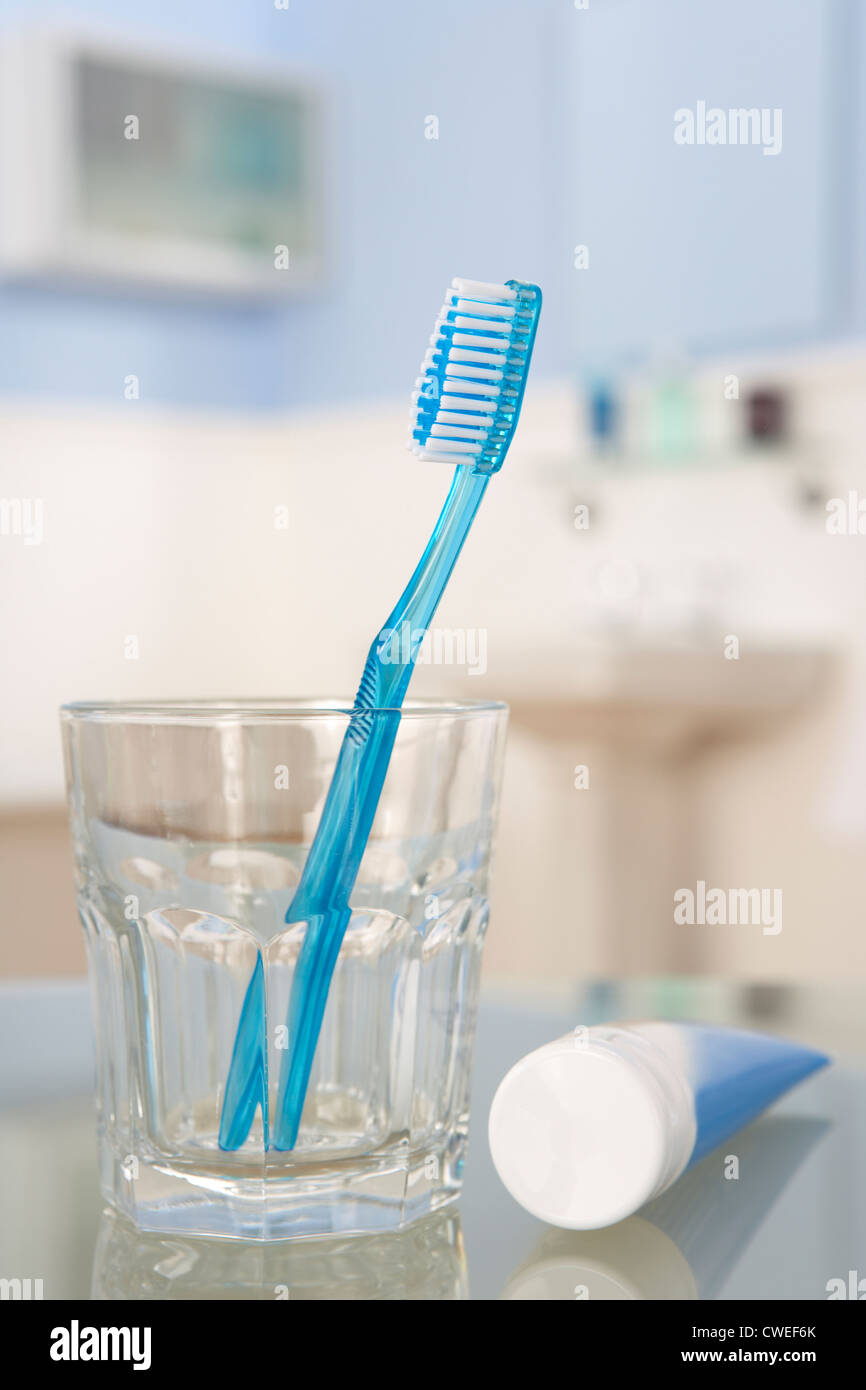 Toothbrush and toothpaste Stock Photo - Alamy