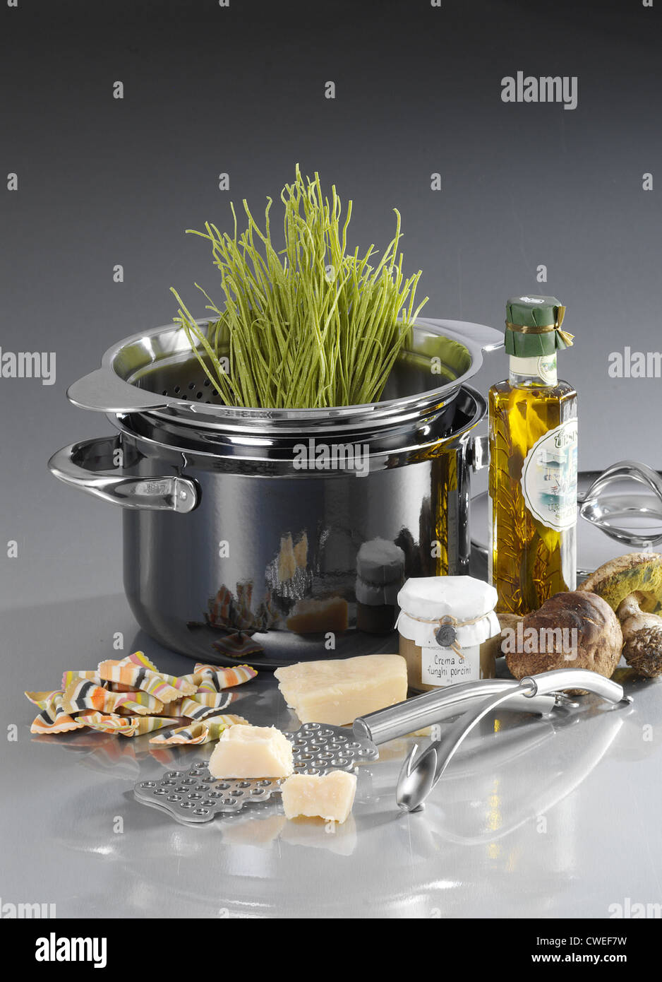 Cooking utensils icon hi-res stock photography and images - Alamy