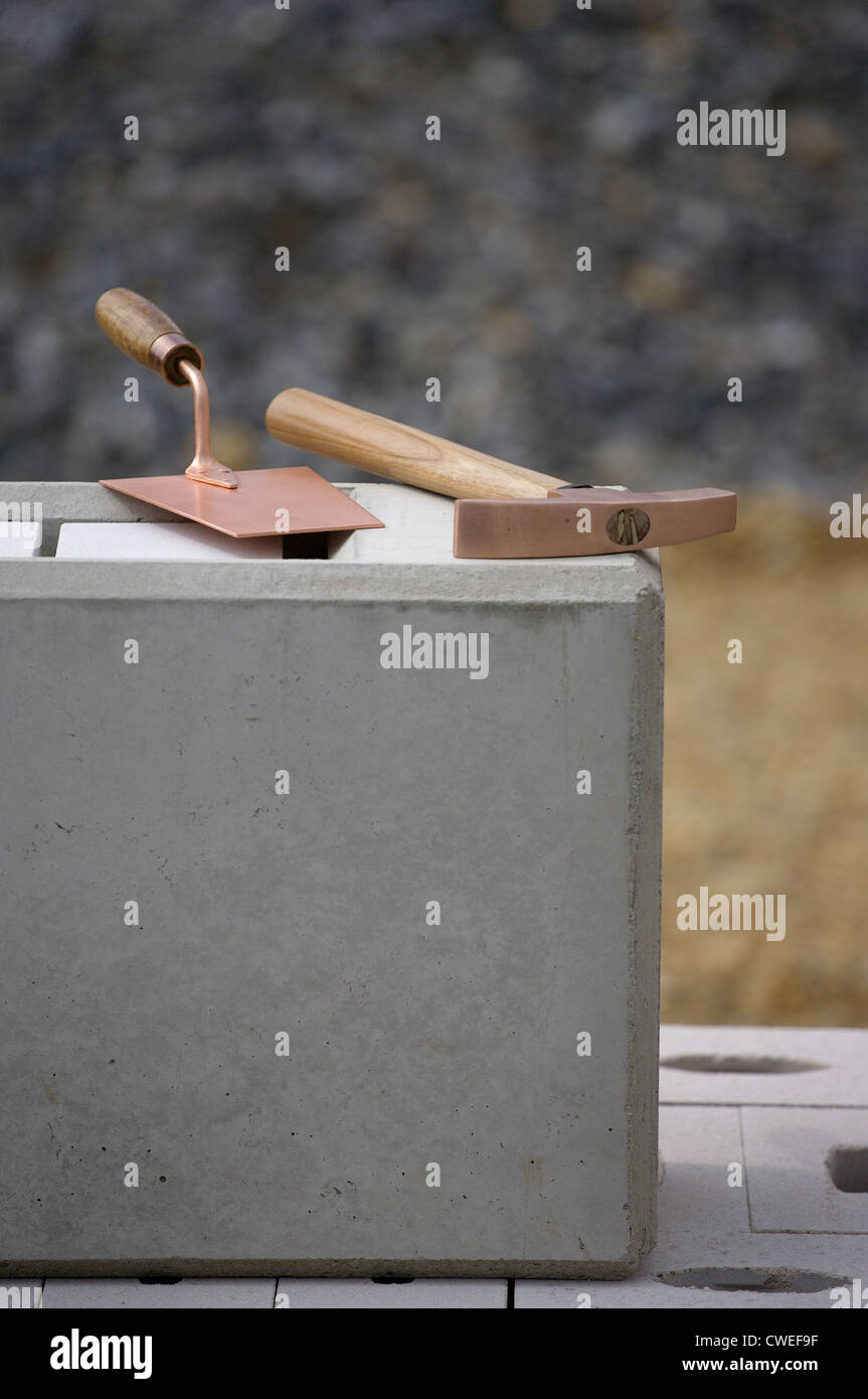 Groundbreaking hi-res stock photography and images - Alamy