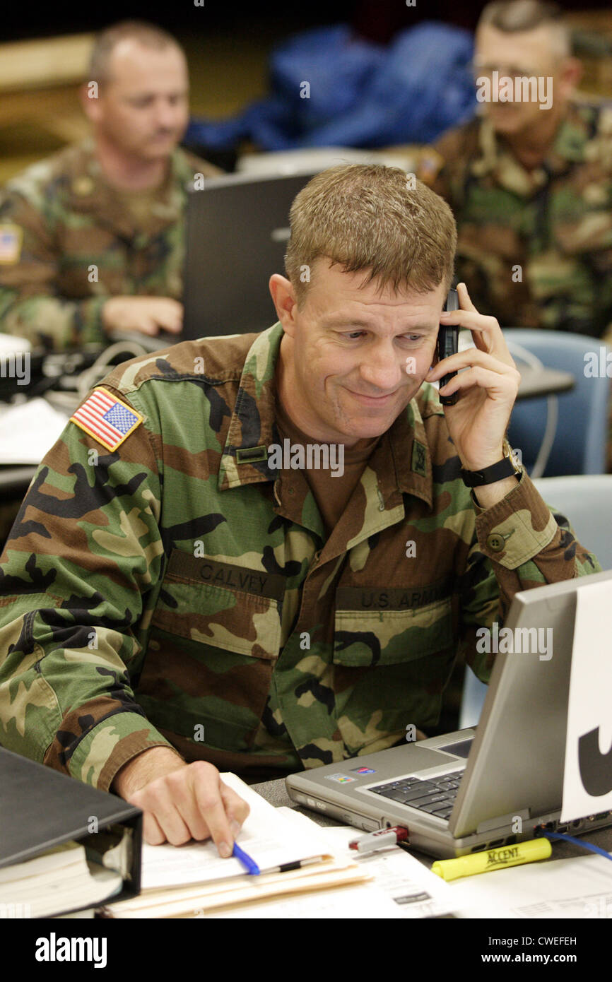 Hurricane national guard katrina hi-res stock photography and images ...