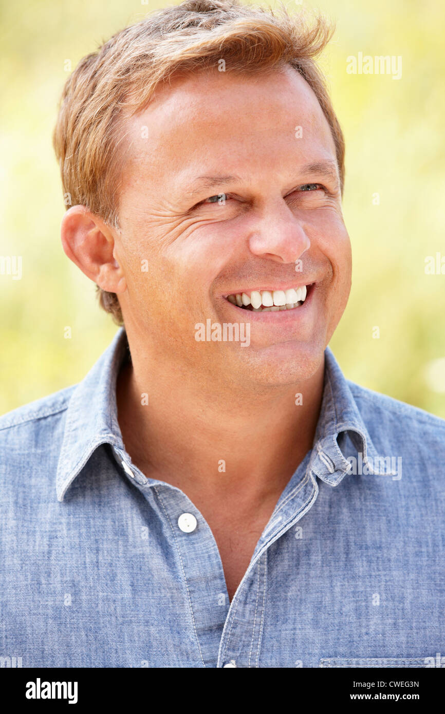 Portrait caucasian man outdoors Stock Photo - Alamy