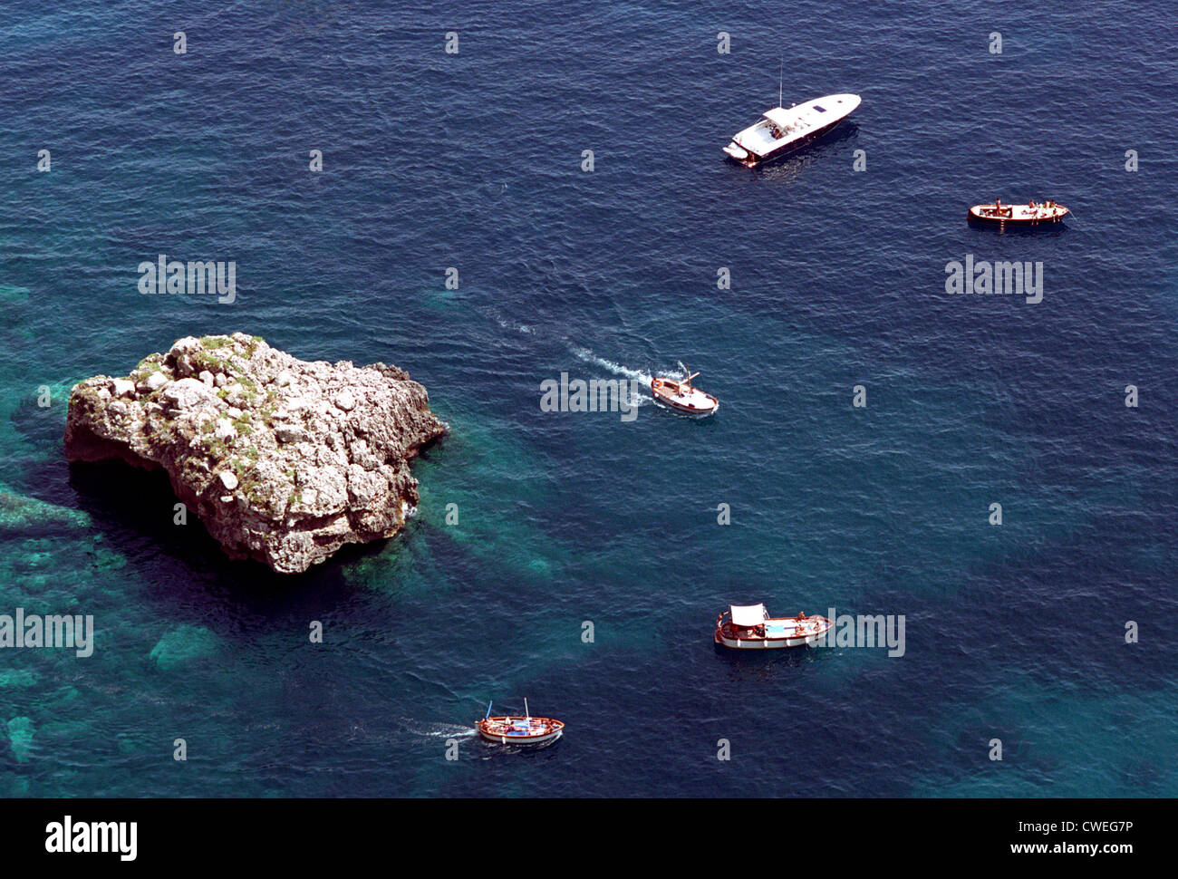 Bay of motor hi-res stock photography and images - Alamy