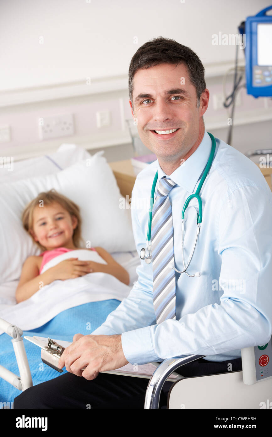 Hospital charts child hi-res stock photography and images - Alamy