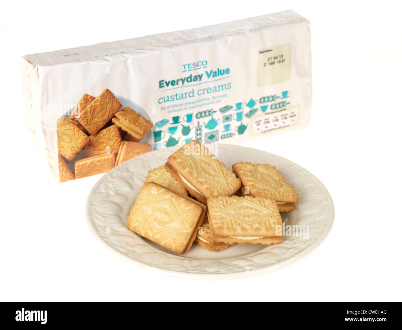 Tesco Everyday Value Custard Cream Biscuits Stock Photo - Alamy