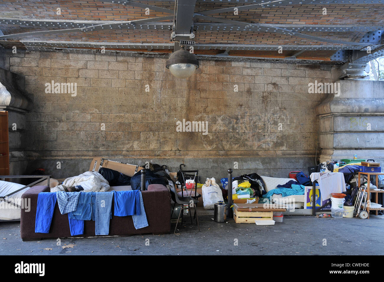 Homeless Under Bridge Stock Photos & Homeless Under Bridge Stock Images ...