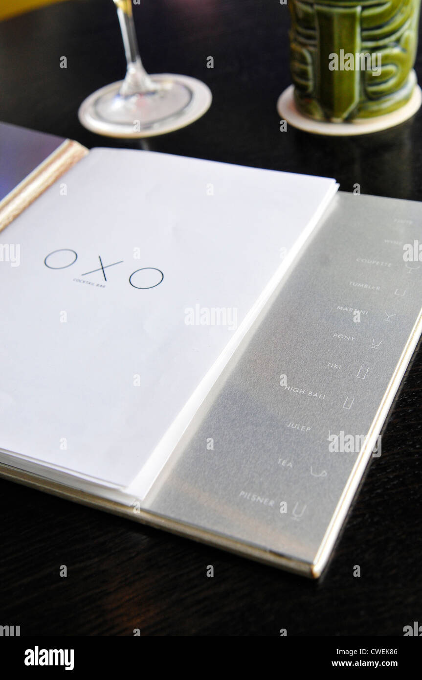 Cocktails menu list hi-res stock photography and images - Alamy