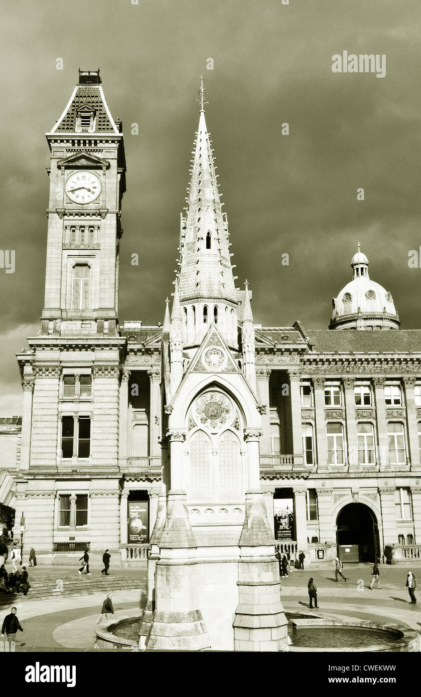 Chamberlain square place hi-res stock photography and images - Alamy