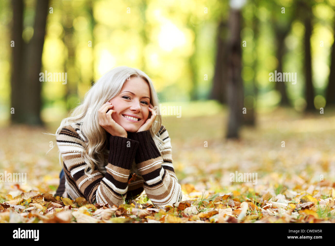 autumn woman portret in park Stock Photo - Alamy