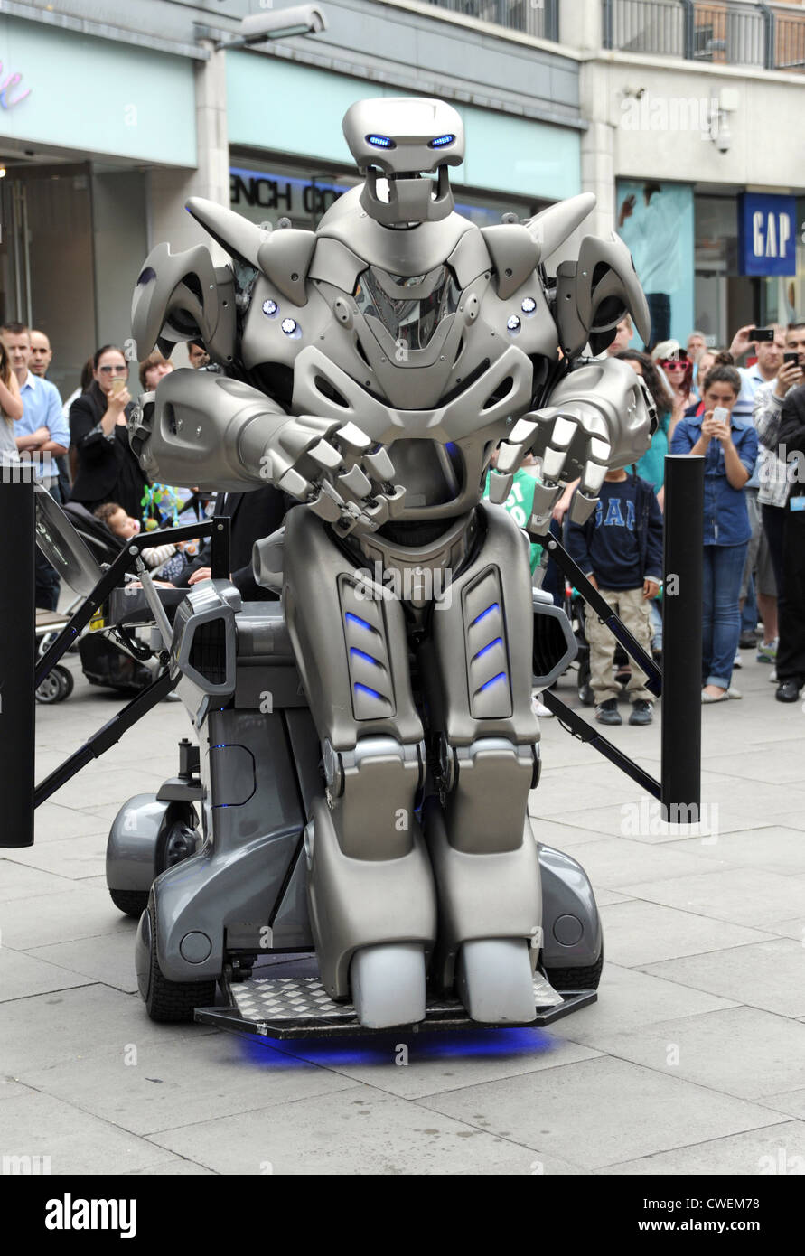 Titan The Robot Stock Photos & Titan The Robot Stock Images - Alamy