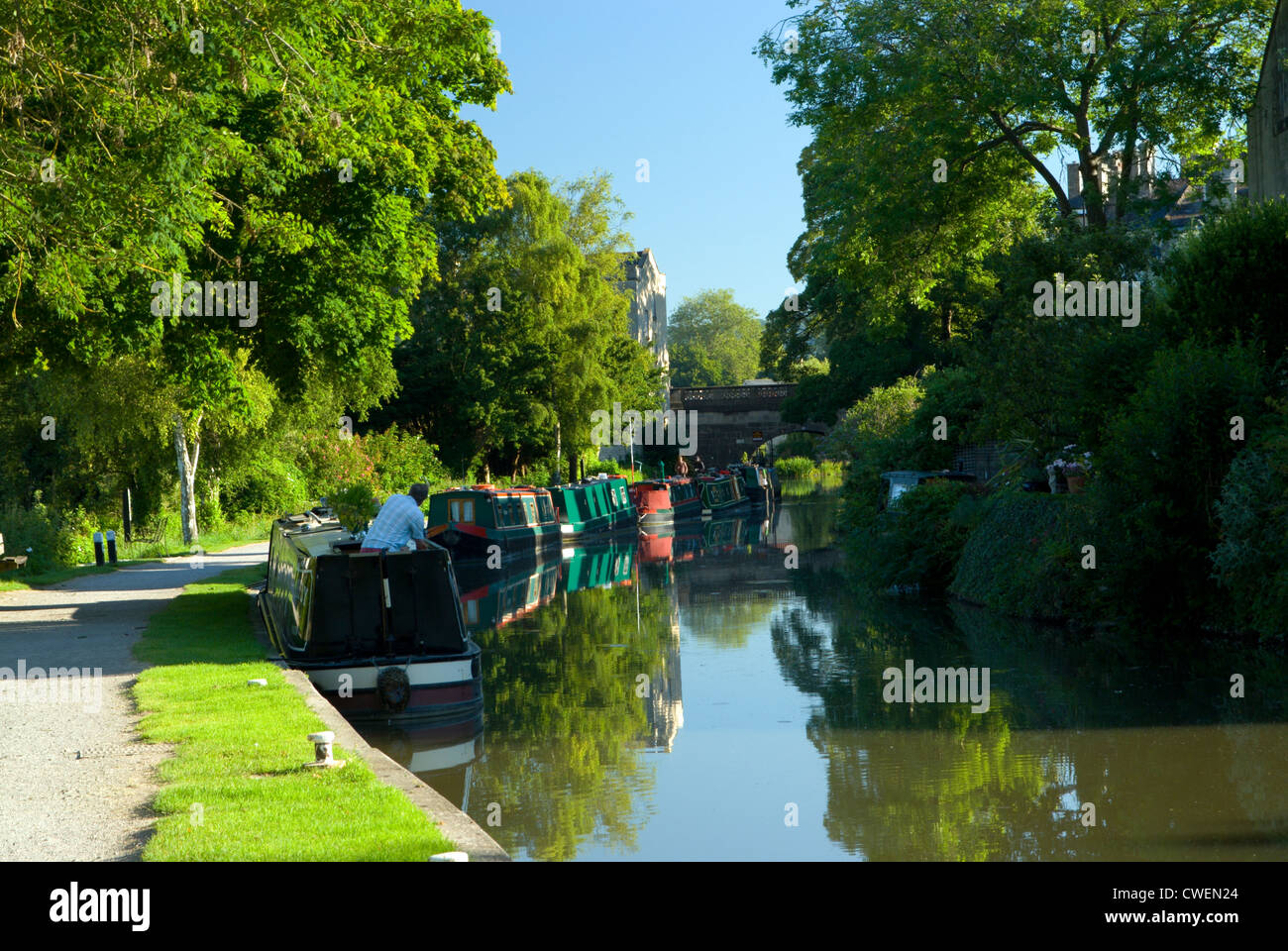 narrow boats on kennet and avon canal widcombe bath somerset england ...