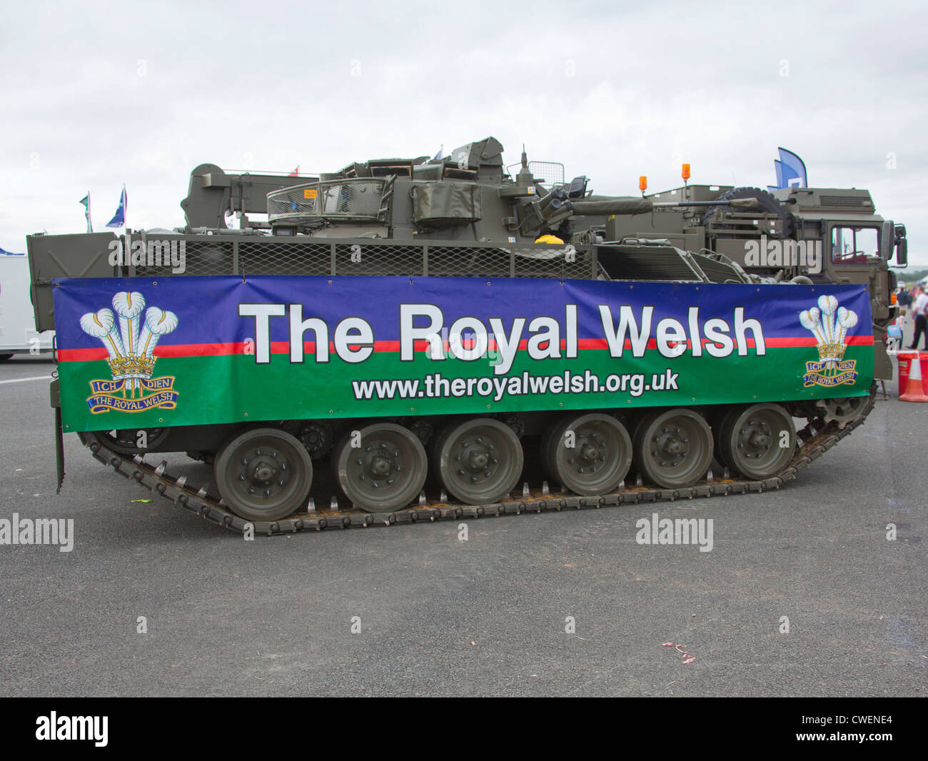 The royal regiment of wales and the royal welsh regiment hi-res stock ...