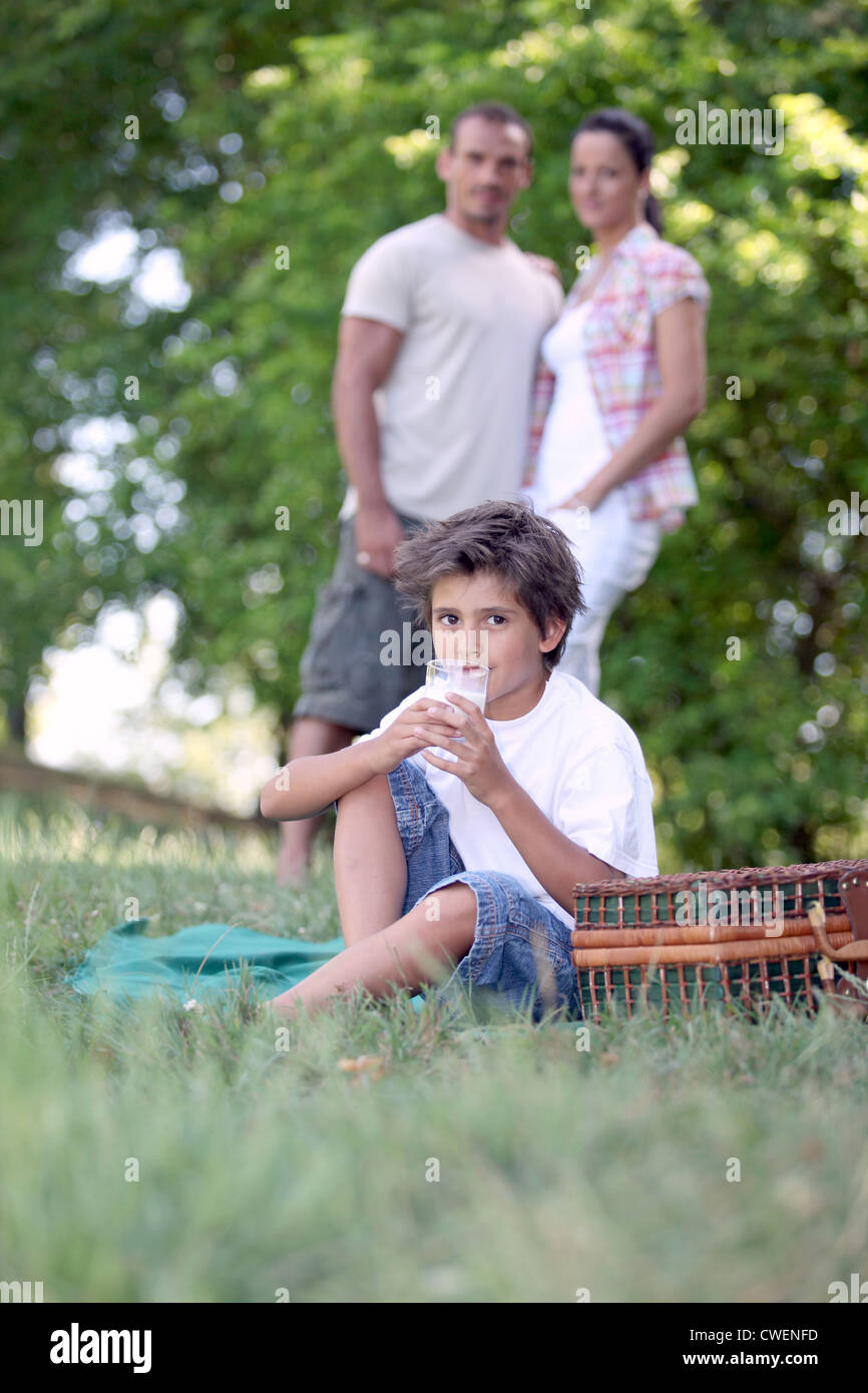 young boy with his parents Stock Photo - Alamy