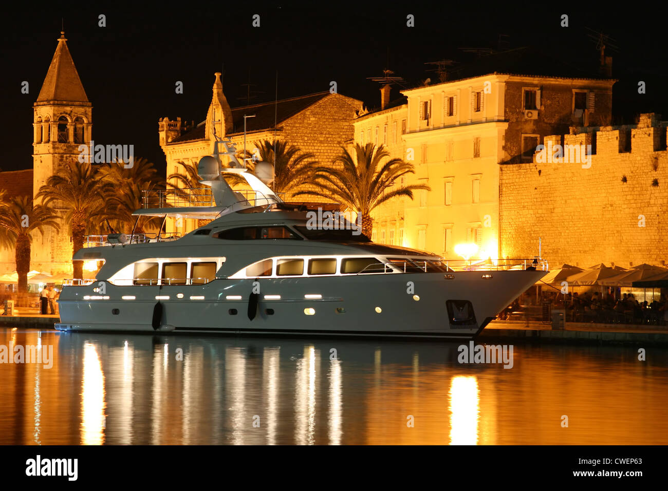 Trogir dock hi-res stock photography and images - Alamy