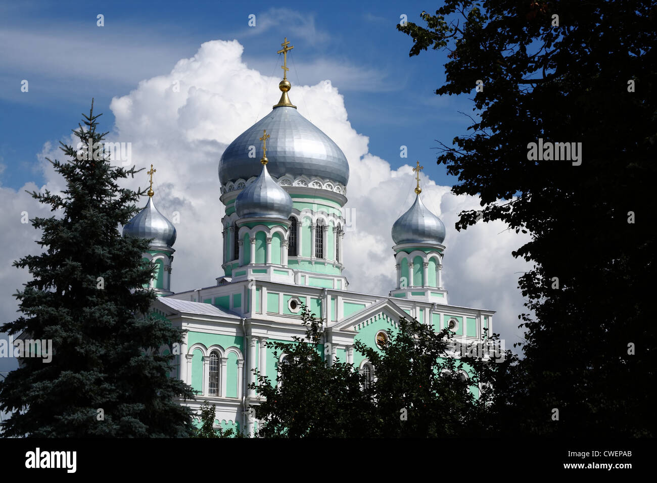 The Trinity Cathedral at the Serafimo-Diveevsky Monastery and white ...