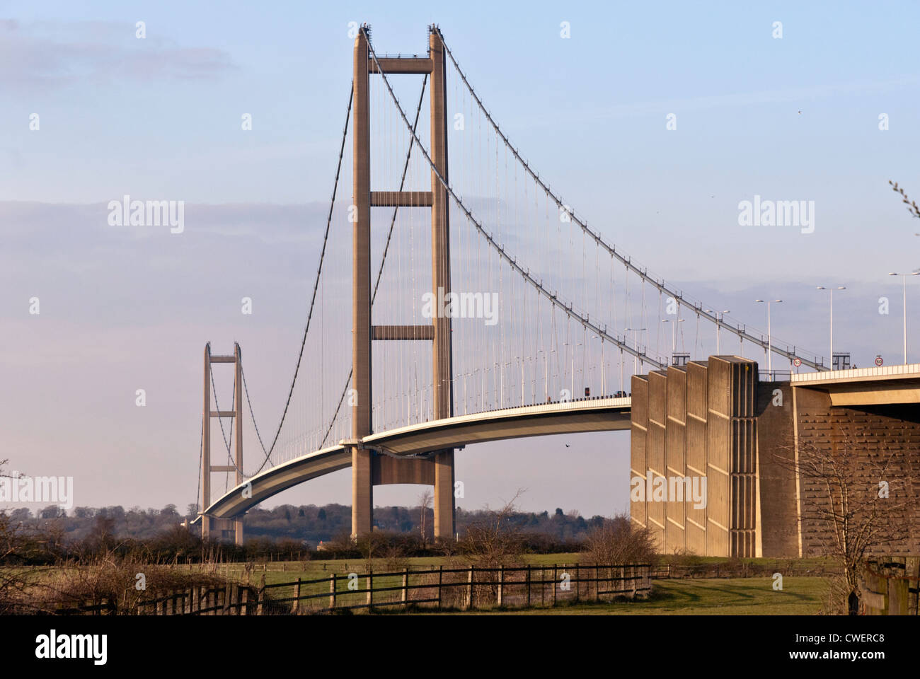 Humber bridge hi-res stock photography and images - Alamy