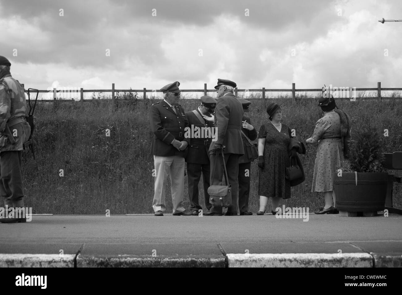 British civilians wwii hi-res stock photography and images - Alamy
