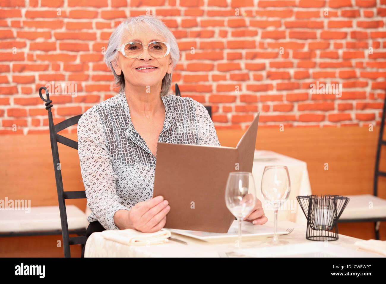 Perusing menu hi-res stock photography and images - Alamy