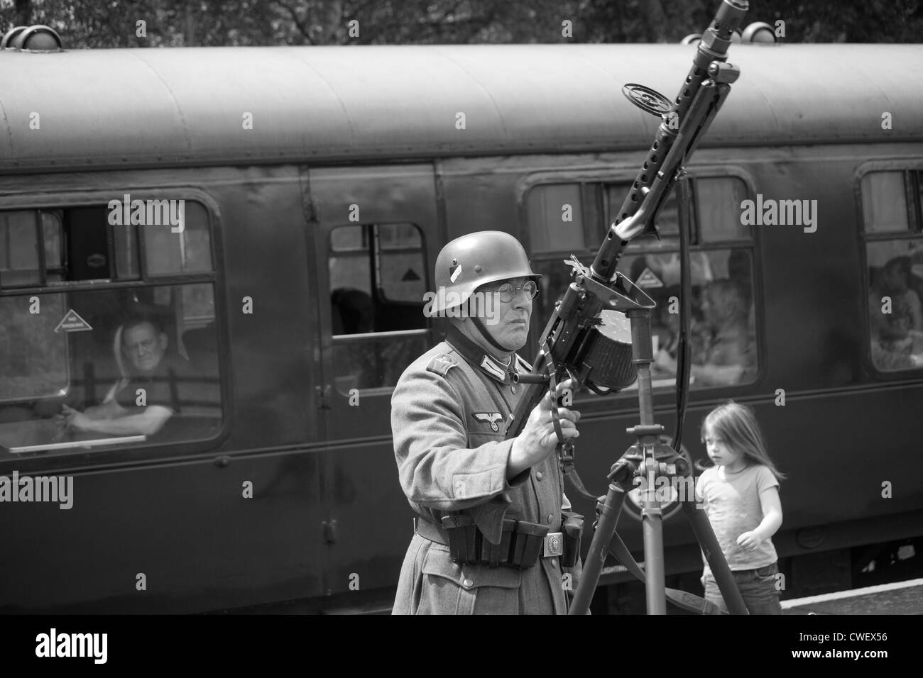 World war ii gun platform hi-res stock photography and images - Alamy