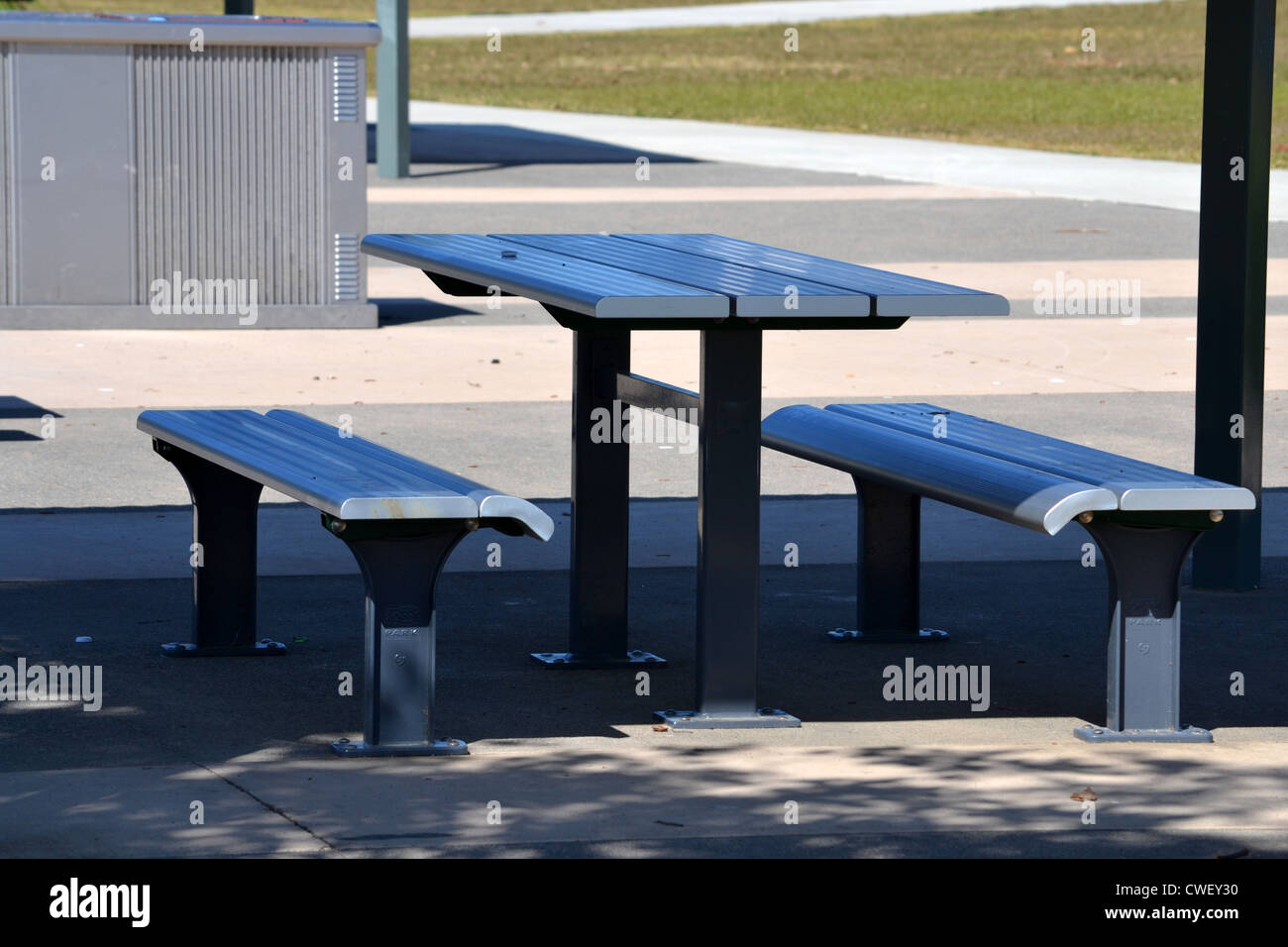 Picnic table in park Stock Photo - Alamy
