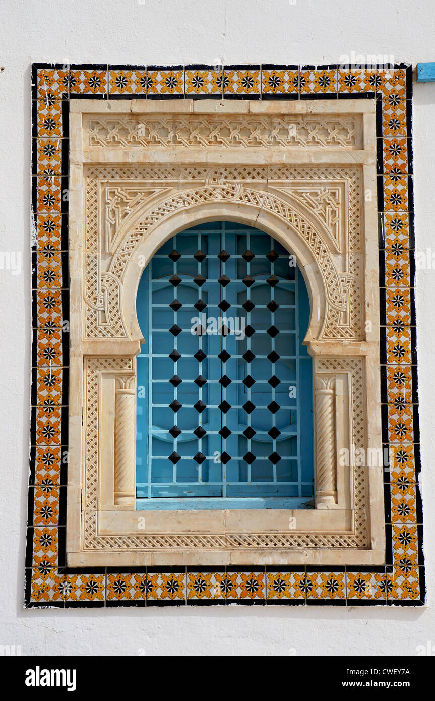 Islamic style windows hi-res stock photography and images - Alamy