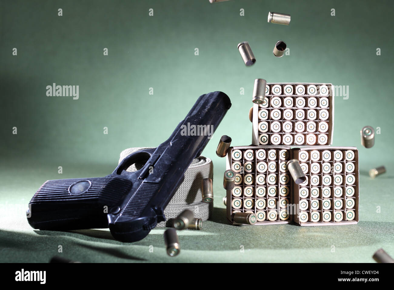 Gat gun hi-res stock photography and images - Alamy