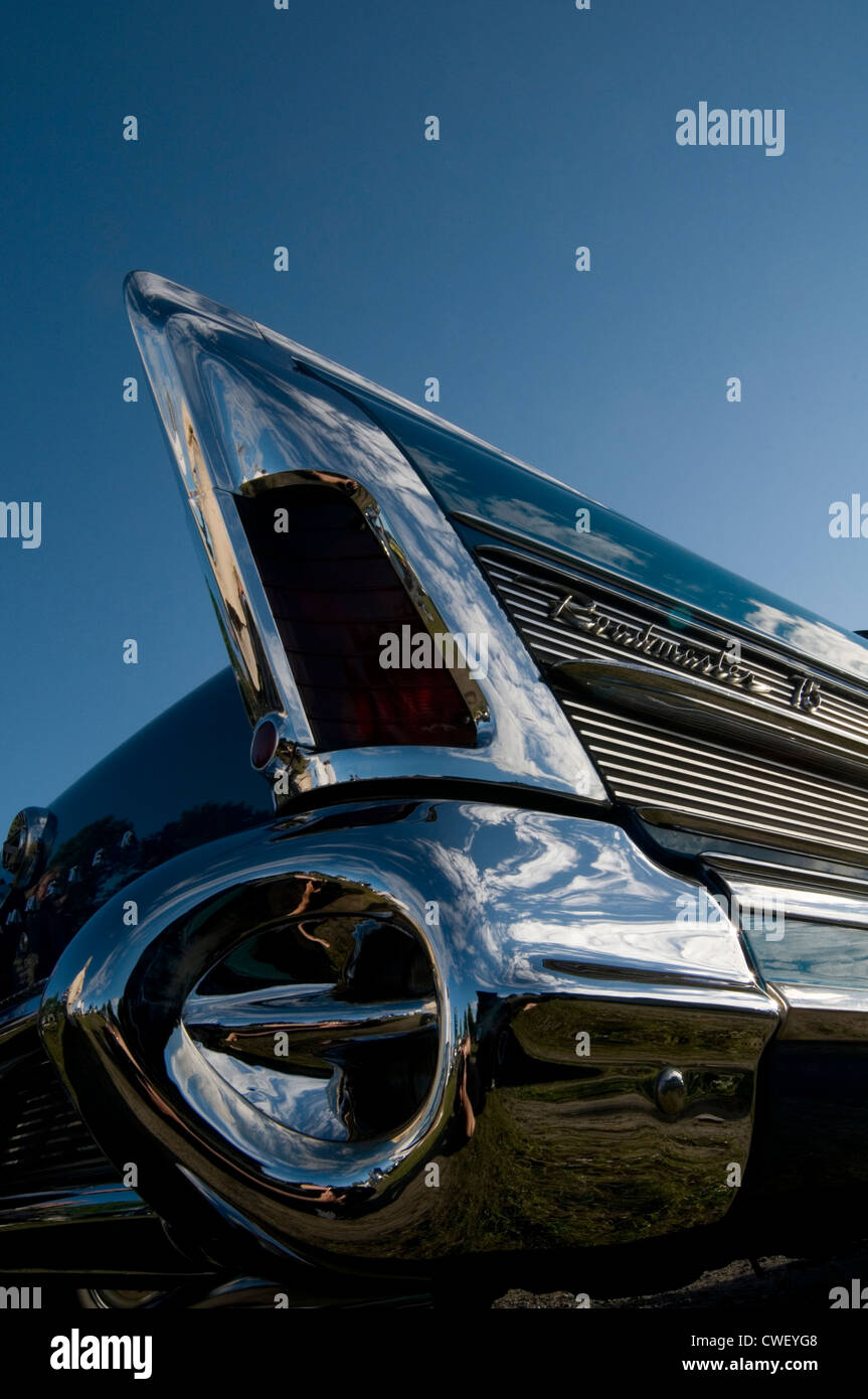 tail fin fins tailfin tailfins fifties american car cars 1958 buick ...