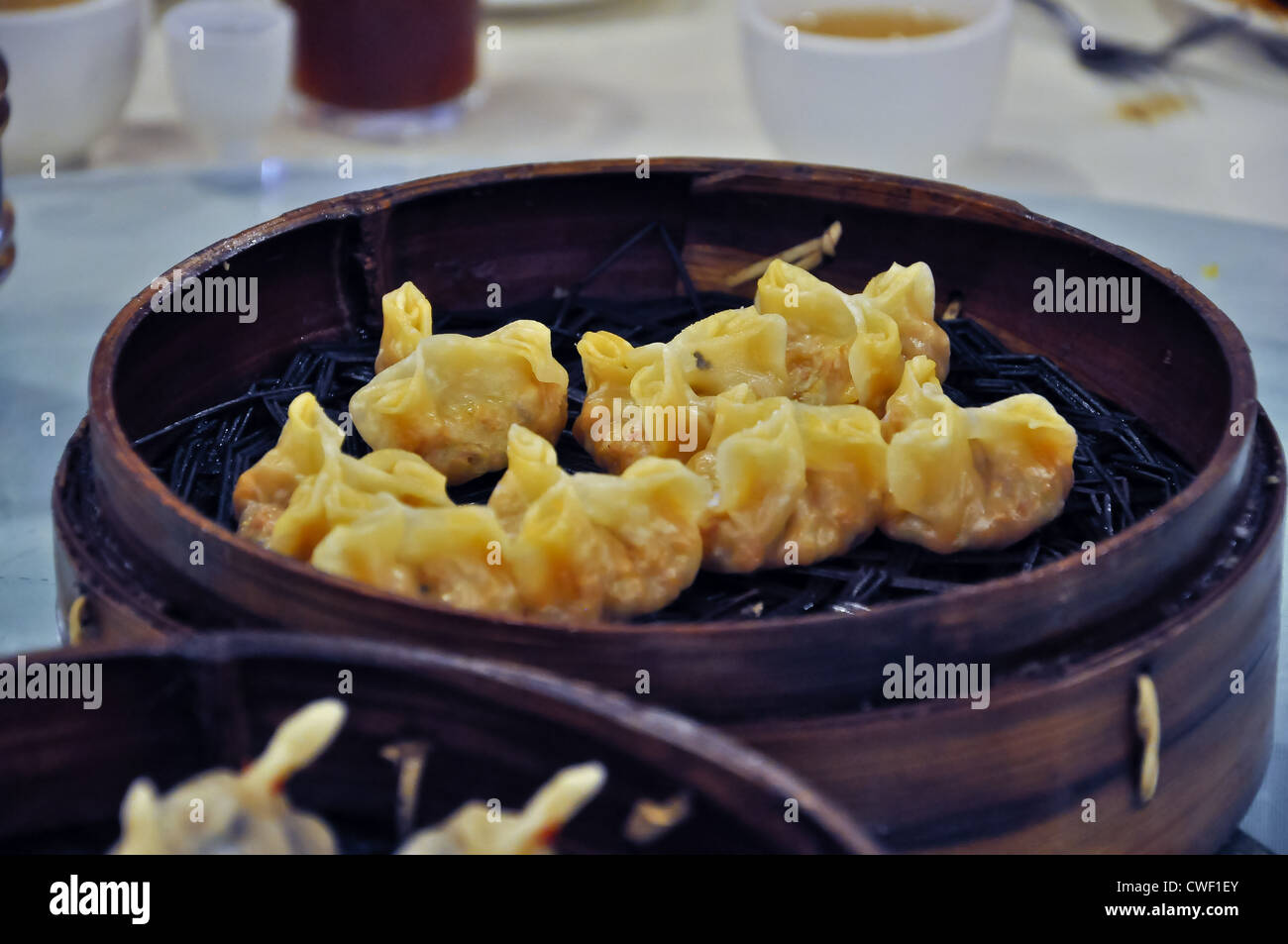 Dim sum container in restaurant hi-res stock photography and images - Alamy