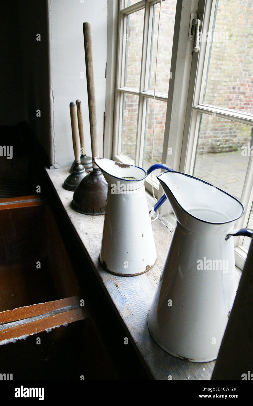 Scullery hi-res stock photography and images - Alamy