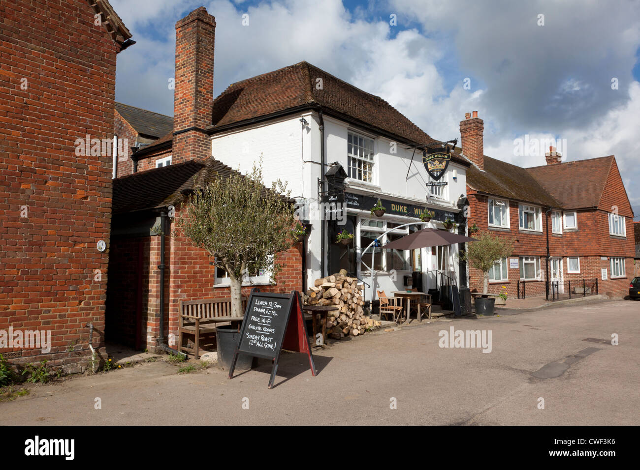 The Duke William Pub, in the Kent Village of Ickham Stock Photo - Alamy