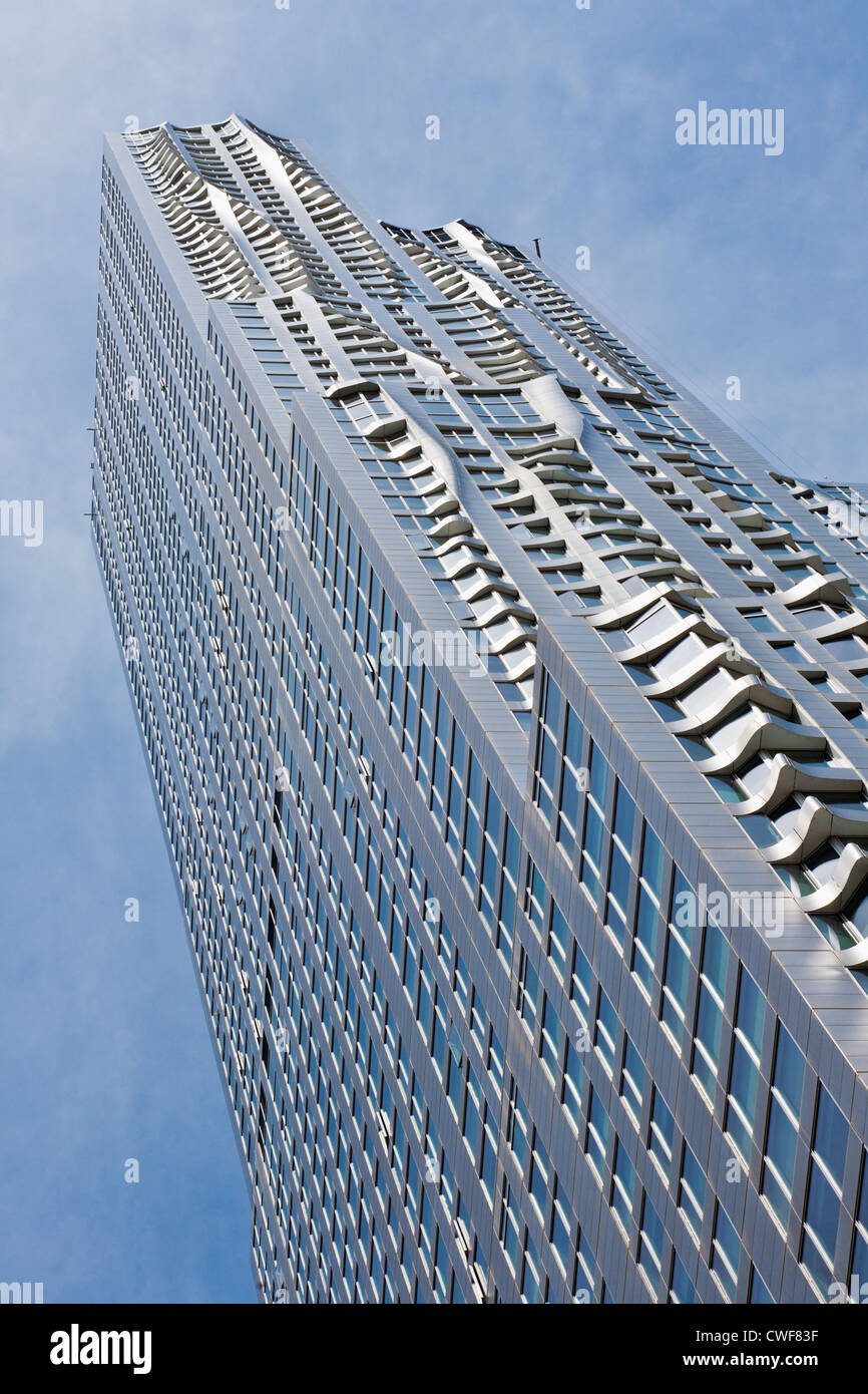 New York by Gehry, 8 Spruce Street, 76 stories, tallest residential ...
