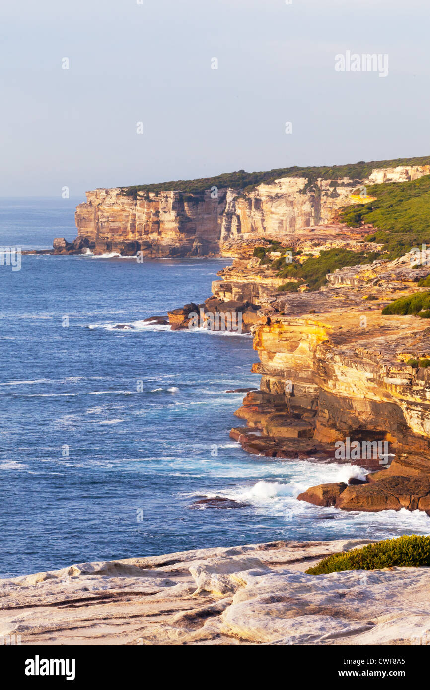 Sandstone cliffs on coastline of Royal National Park, Sydney, NSW ...