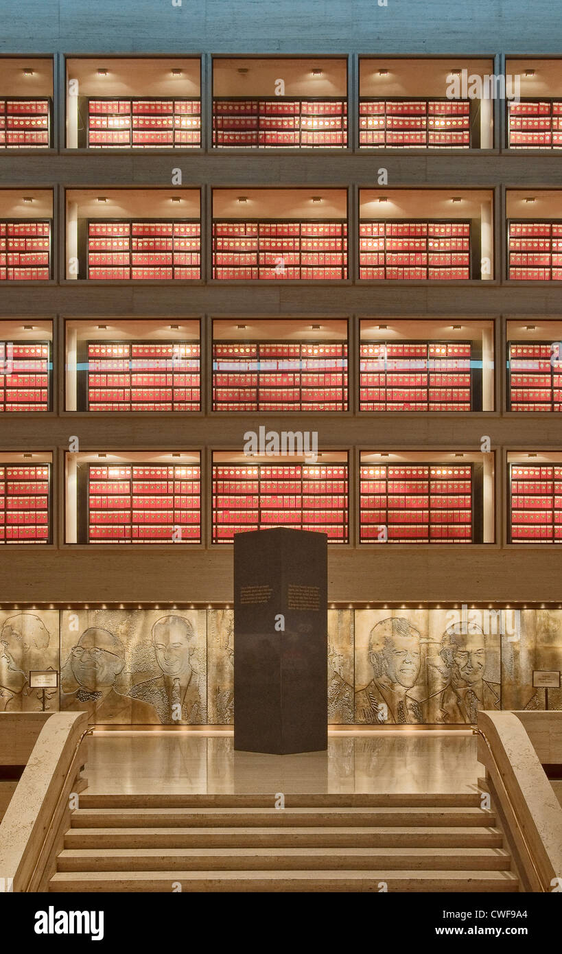 Archives section over Great Hall at Lyndon Baines Johnson Library and ...