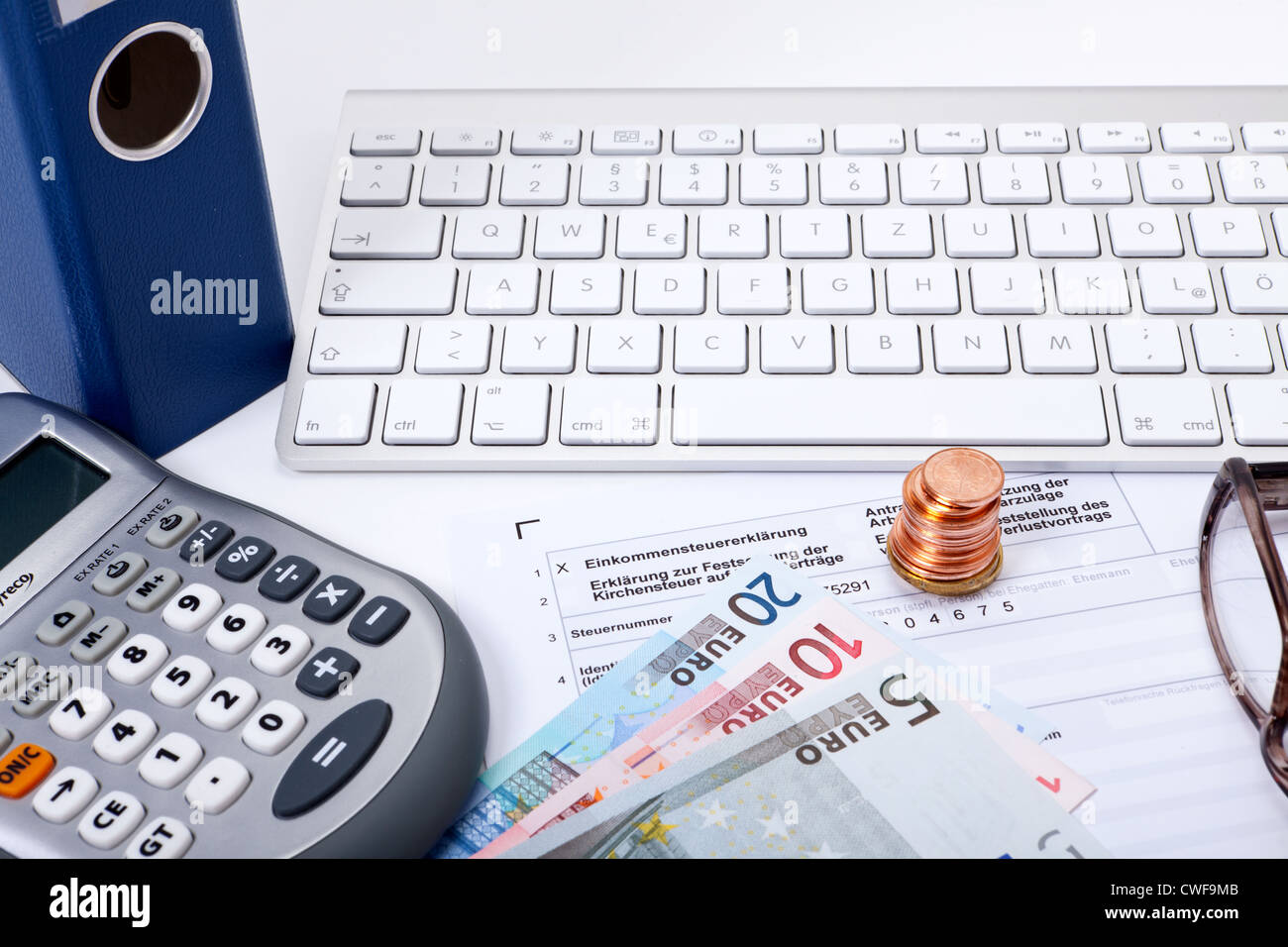 Income tax declaration Stock Photo - Alamy
