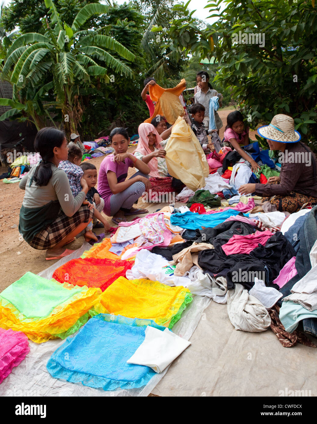 Colourful market near Battambang Stock Photo - Alamy
