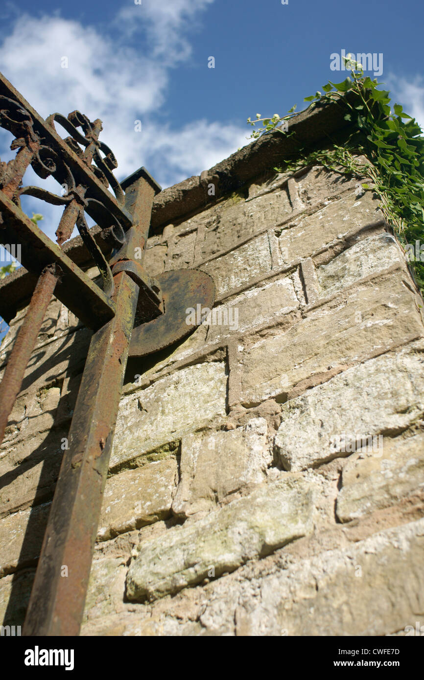 Brick gateway hi-res stock photography and images - Alamy